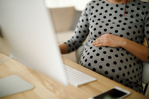 Managing Morning Sickness at Work: 6 Tips | Bright Horizons Work+Family ...